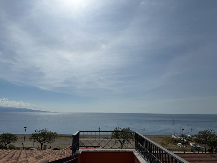 Mansarda Ad 1 Minuto Dal Mare! - Nizza di Sicilia