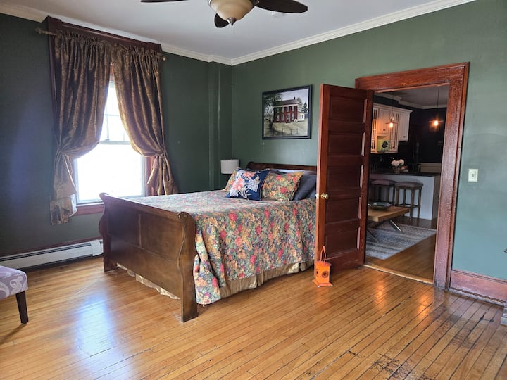 Historic, Centrally Located In Barre - Montpelier, VT