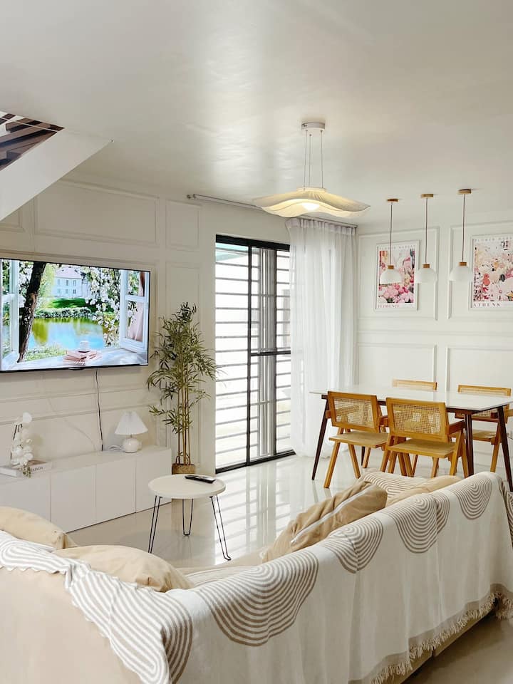 Maison De Jacinta- 3br Aesthetic House Near Dlsu-d - Dasmariñas