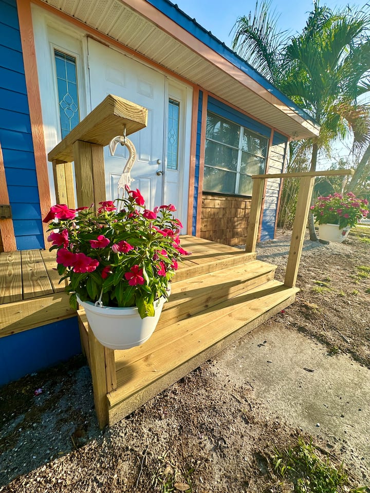 Grandpa’s Cottage - Fort Myers, FL