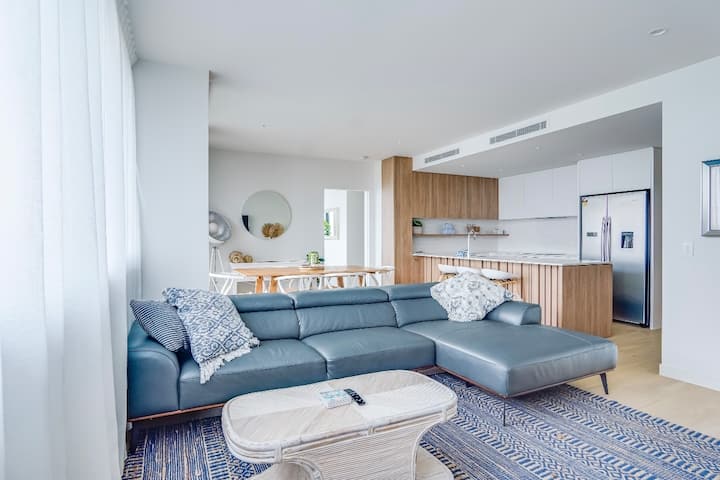 Luxury Palm Beach Getaway - Coolangatta