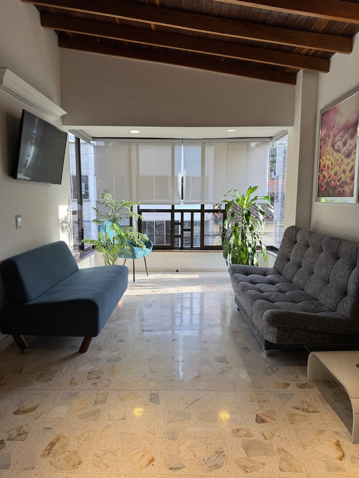 Loft Luminoso Y Céntrico Con Gran Ubicación - Medellín, Colombia