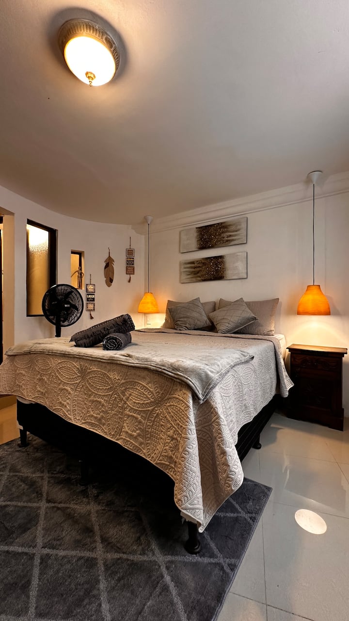 Central Studio A 4 Cuadras Parque Antigua Guatemal - 