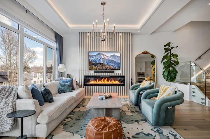 Private Rooftop, Downtown, Steps To 17th Ave Yyc! - 卡加利
