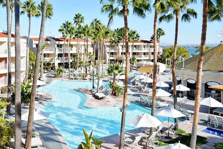 Waterfront W/pool - Cozy Studio /Free Pkg - Coronado, CA