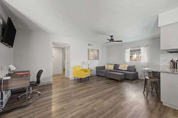 Cozy Cactus, Walking Distance To Downtown Gilbert! - Chandler
