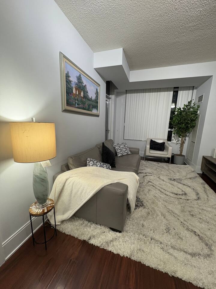 Cozy En-suite 1 Bedroom Homestay - Mississauga