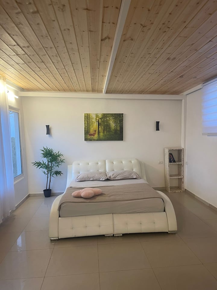 צימר כפרי וחצר עם נוף מהמם - Jerusalem