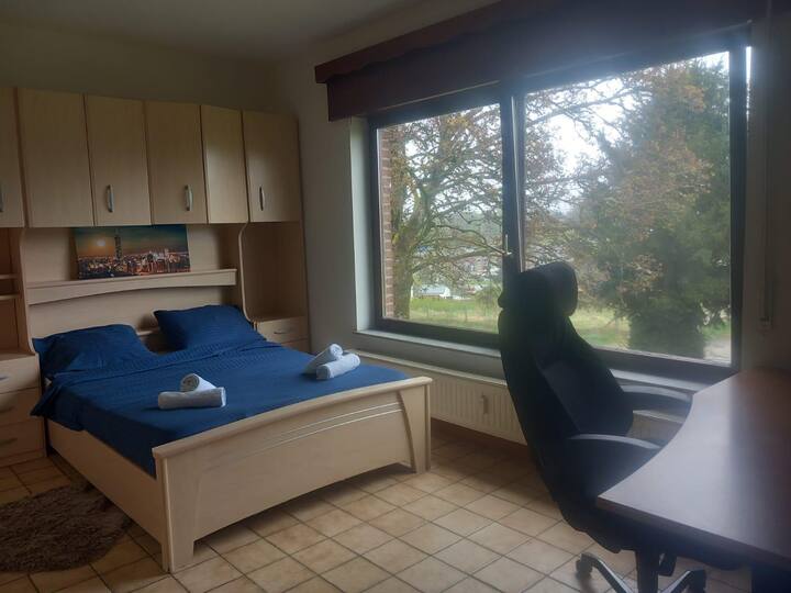 Private Room In Bastogne House - Bastogne