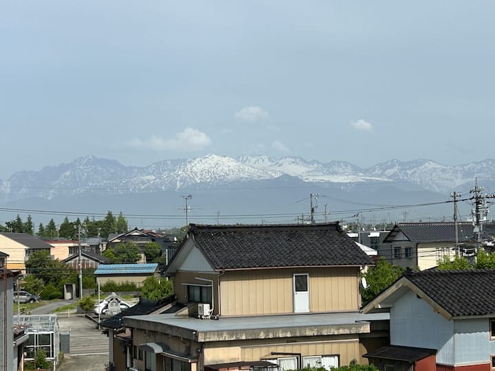 Toyama’s Cozy Van Veil Akane - 도야마시