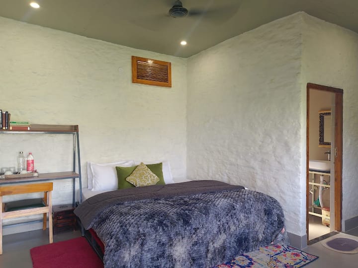 Arthaat Room 4 By T&c Living Chakrata - Chakrata