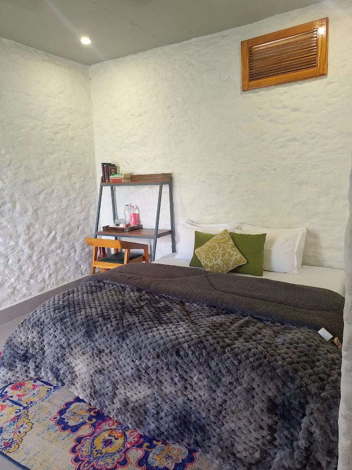 Arthaat Room 4 By T&c Living Chakrata - Chakrata