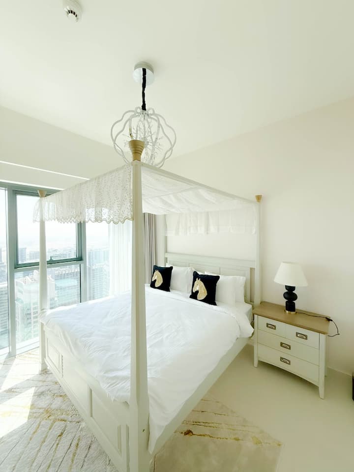 Ina Homes - Burj Royal 1 Bedroom Apartment - Dubai