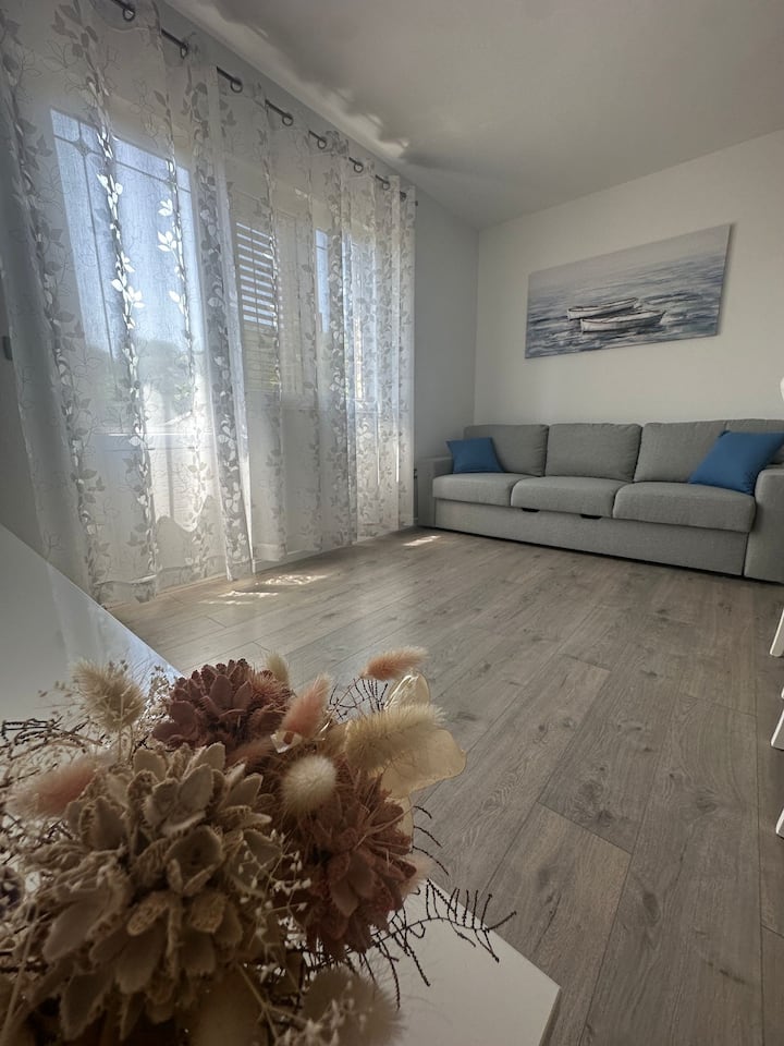 Apartment Vinko Near Center - Rab