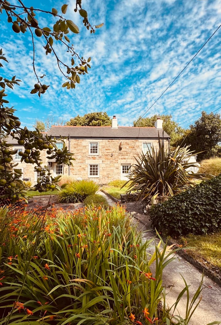 Little Cottage With Wild Spa, Close To Beaches - St Agnes
