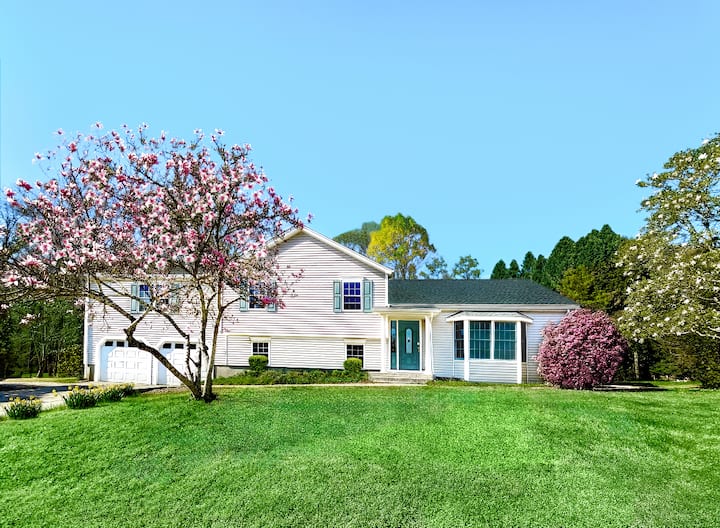 Stonington Artist’s Sanctuary - Stonington, CT