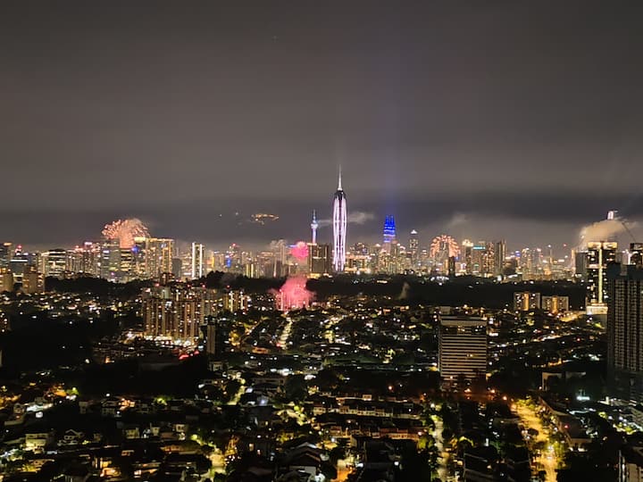 Klcc View Near Mid-valley In Okr - Kuala Lumpur