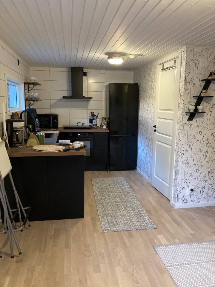 Gästhuset Vid Sjön. Pendelavstånd Till Göteborg. - Aeropuerto de Gotemburgo-Landvetter (GOT)