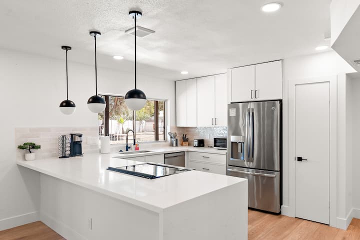Desert Retreat W/ Pool | Golf & Hiking Nearby - Phoenix, AZ