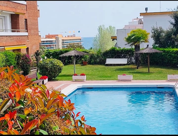 Simpático Piso, 2 Piscinas Y Mar - Lloret de Mar