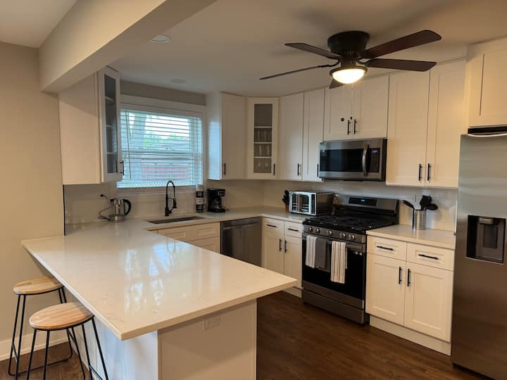 Completely Renovated Home - Country Club Hills, IL