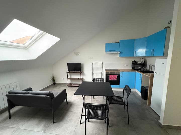 Charmant Logement Sous Combles - Drancy