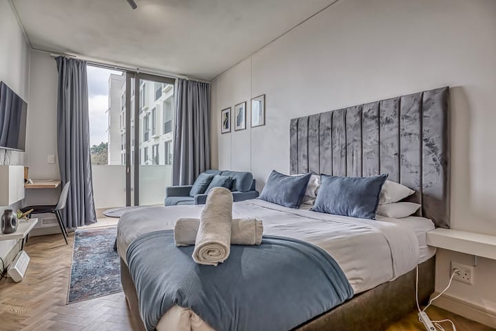 One Rosebank Luxe Studio - Johannesburg