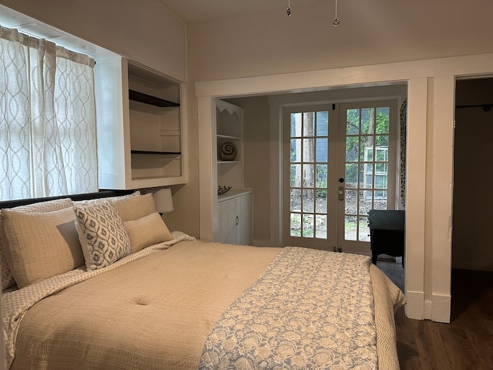 Historic Half-duplex Home - Fairmount-Southside Historic District - Fort Worth