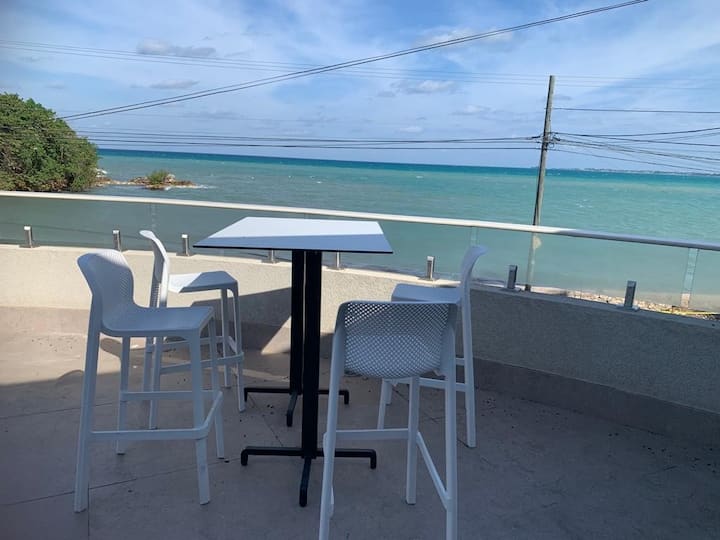 Sunnyside Getaway - Negril