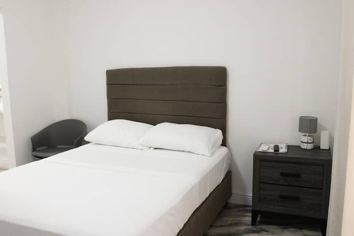 Maximum Beach Hotel - Corozal