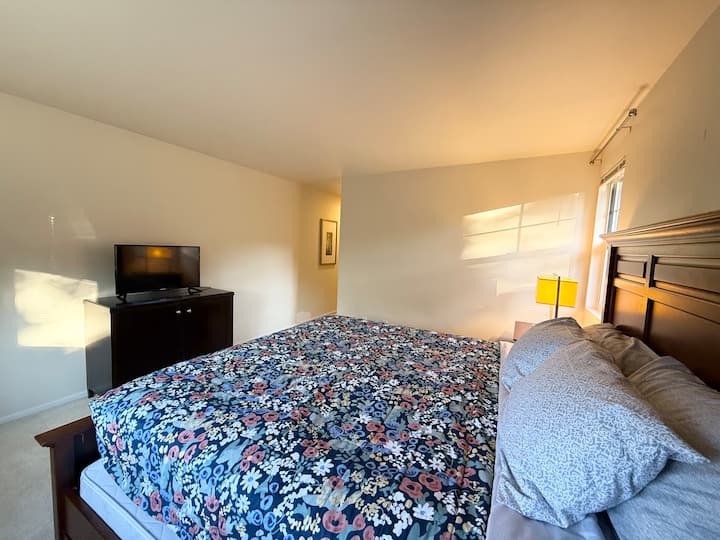 Modern 3b House/office/fenced Yard/garage - Issaquah, WA