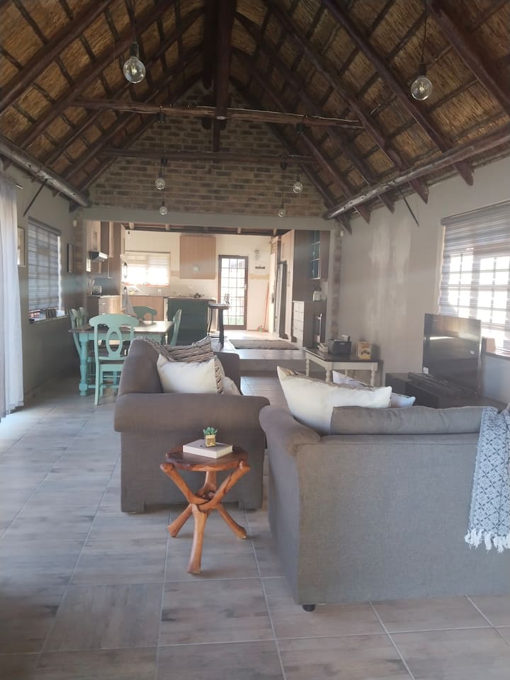 The Lazy Daze
Serene Dam Escape In Vaal Marina - Vaal Marina