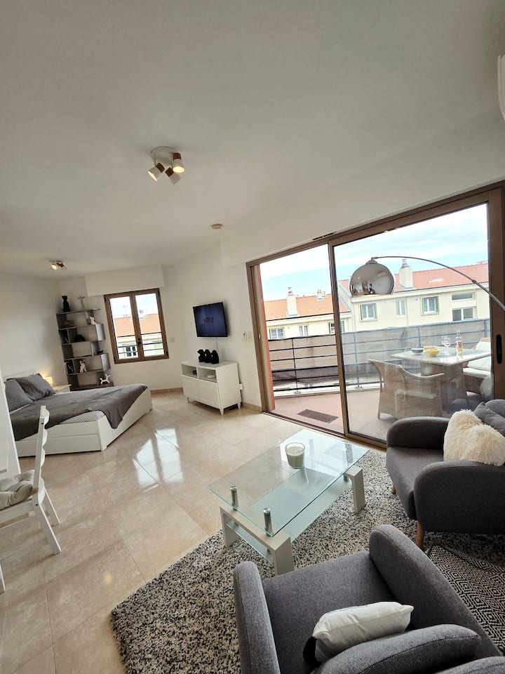 Studio Proche Monaco - Vue Mer - Parking Privé - Monte Carlo