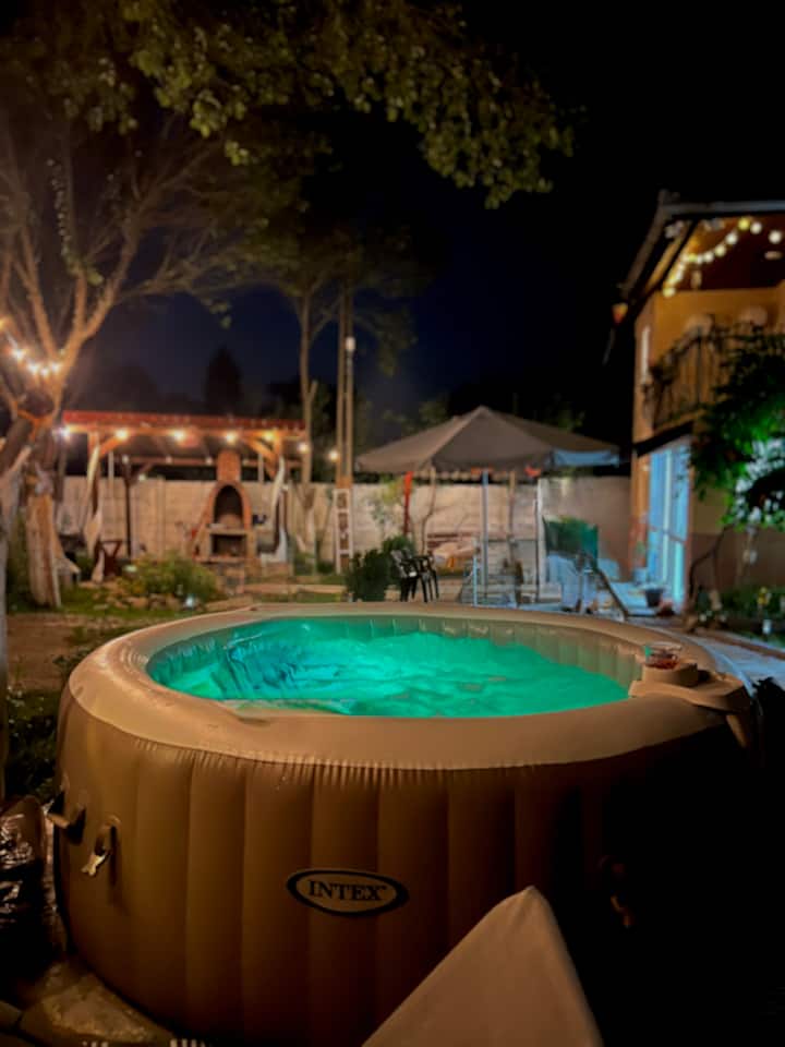 •Brazihouse• Pine Escape With Jacuzzi - Petroșani