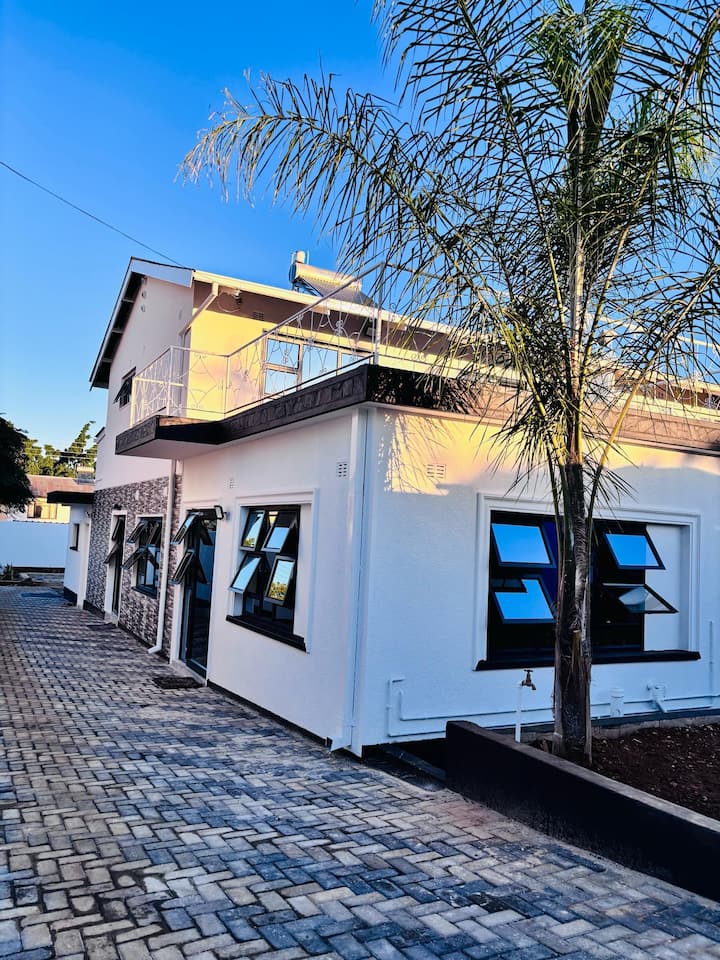 Blissful Nook In Bulawayo - Zimbabwe