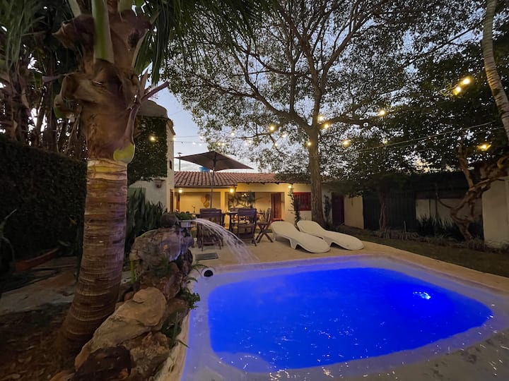 Oásis Completo No Centro Com Piscina E Escritório. - Brasília