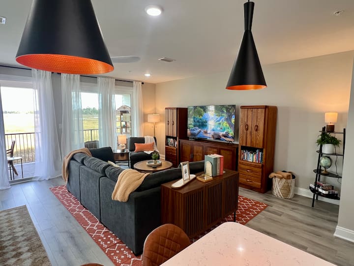Gorgeous New Listing 3br/3ba Short Walk To Beach - Gulf Shores, AL