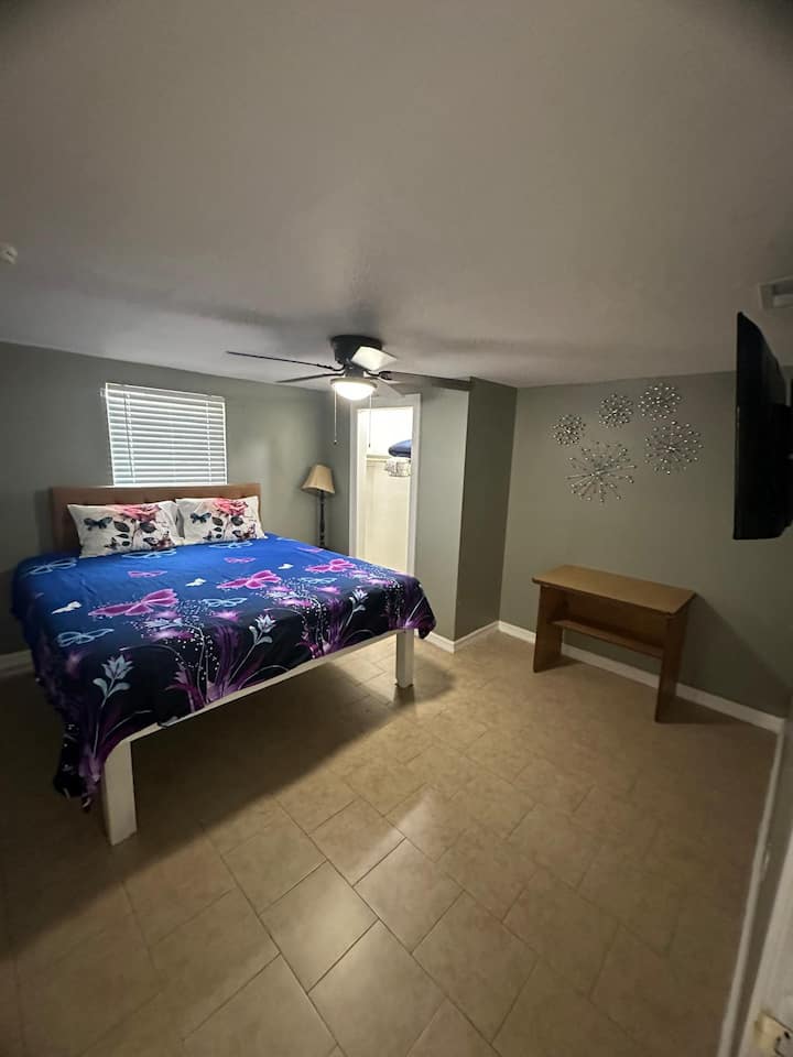 Unit 4: Basic Comfort In Harlingen, Tx - Harlingen, TX