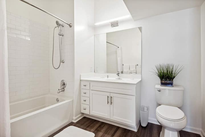 Room Near Garden City - Long Island, NY