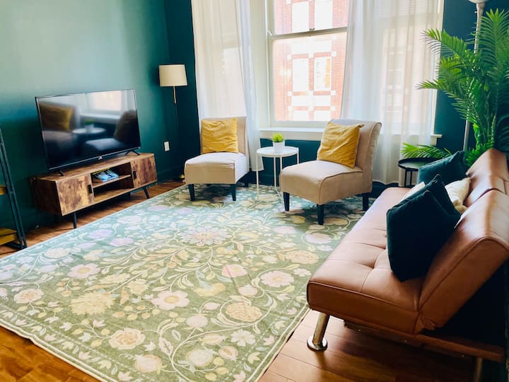 Emerald Green 2 Bedroom - Downtown - Memphis, TN