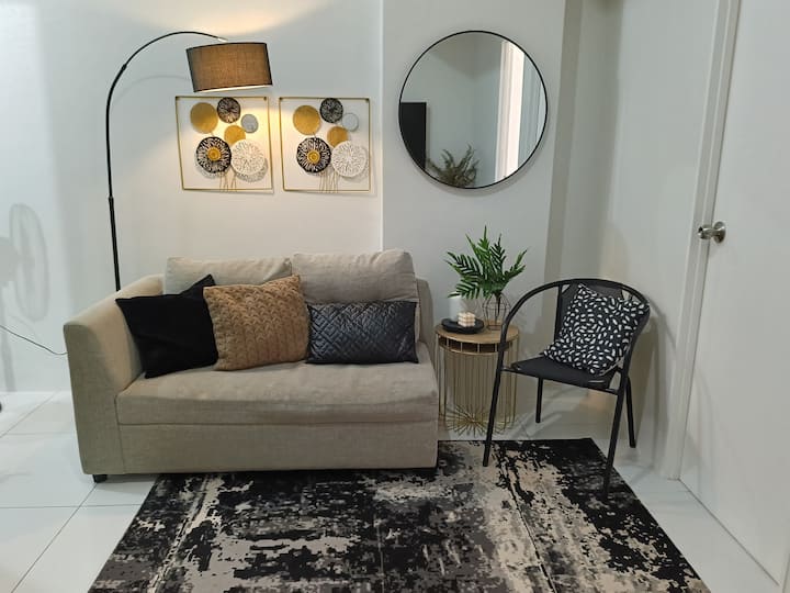 Condo In Naga - Deca Sentrio - Naga
