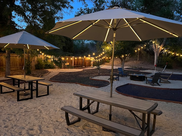 Rno 6br Retreat+sleeps 14|huge Fenced Yard+firepit - Reno