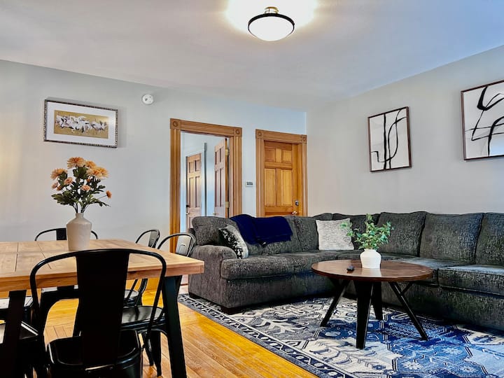 Fairview Terrace 1st Floor Condo W/ Porch - Hanover, NH