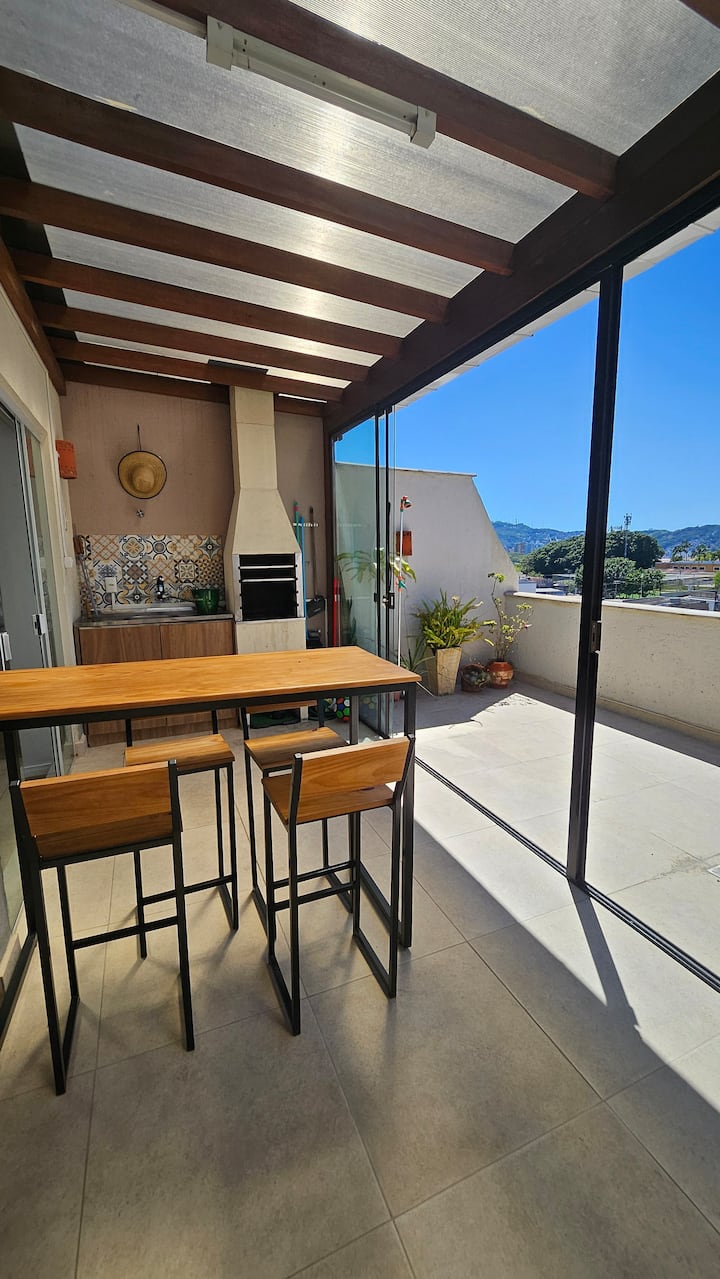 Cobertura Vista Beira Mar Em Florianópolis - Florianópolis