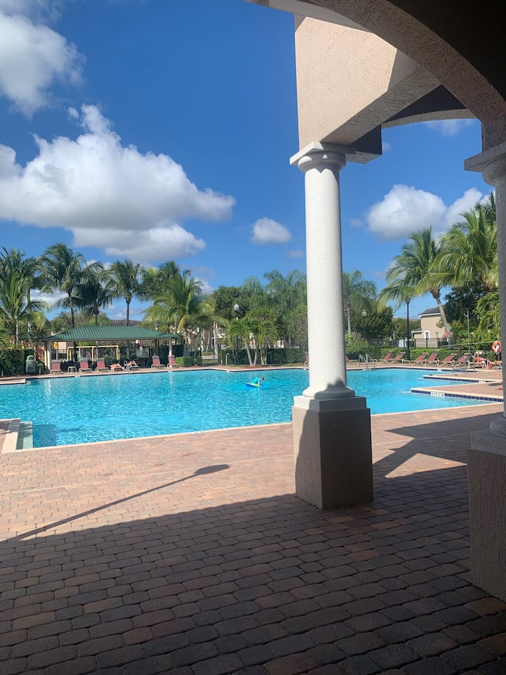 Cozy Room To Stay - Homestead, FL