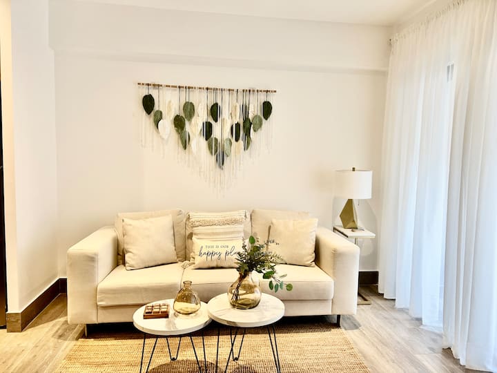 Cap Cana Happy Place | King, 65"tv, Gym, Pool, W/d - Punta Cana