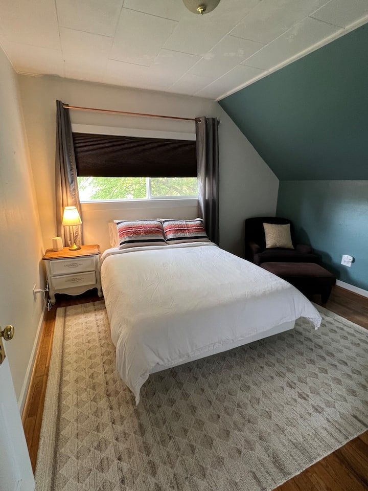 Enterprise Guest House Room #2 - Joseph, OR