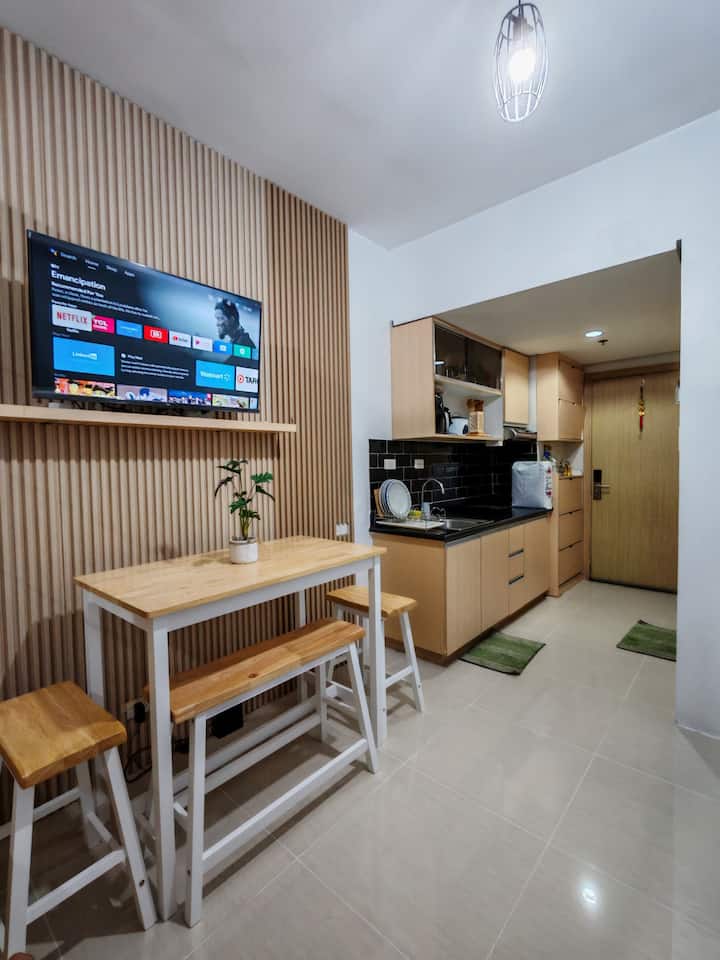 Vacation Bliss - Valenzuela