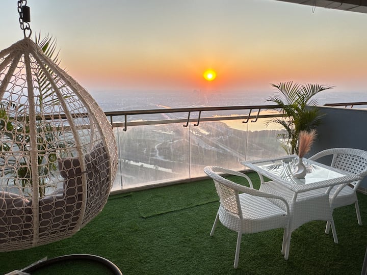 39th Floor Spira Supernova By Aurum - Noida