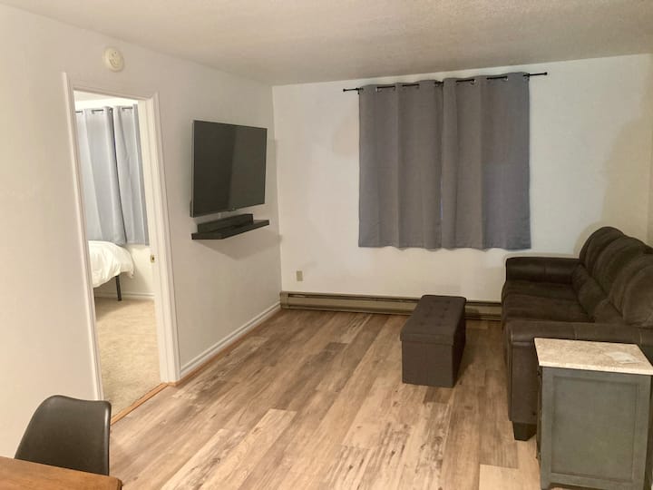 Upstairs Duplex In Redmond - Redmond, OR